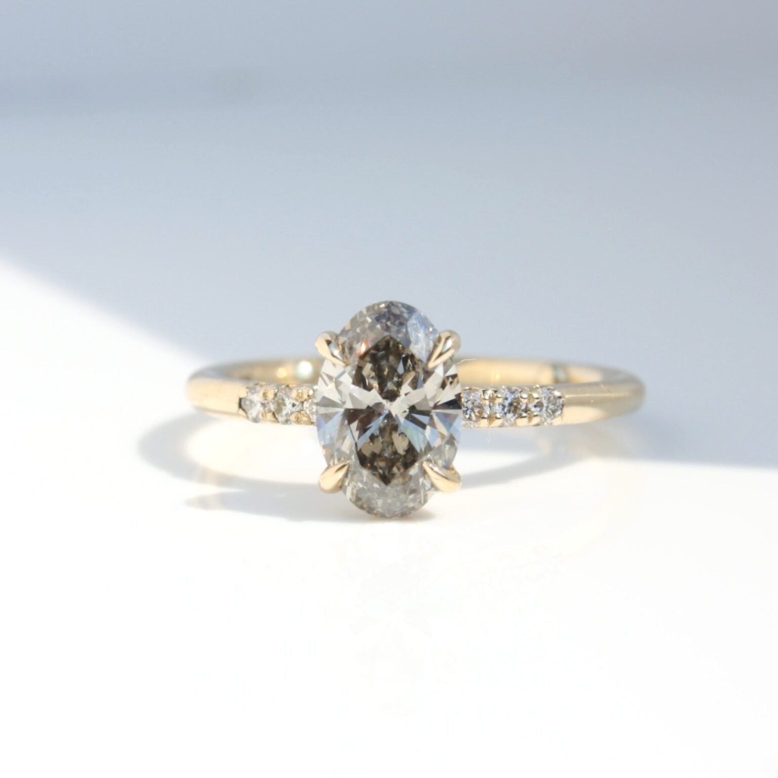 Buying Oval Cut Diamonds